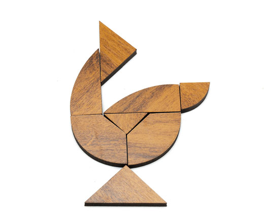 Tangram Oval com Base para Montagem na Caixa