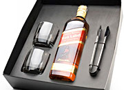 Kit Whisky Red label com 2 Copos e Pegador de Gêlo